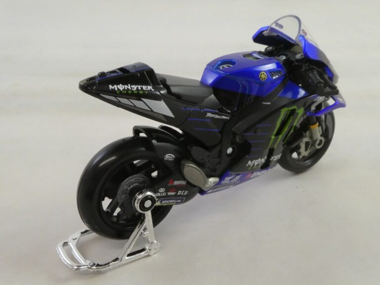 Yamaha YZR-M1 2021 Maisto 1:18 36373#20 - Modellini Moto Diecast