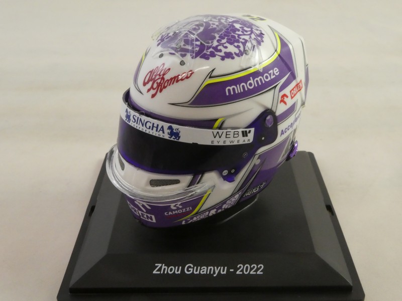 Helmet Zhou Guanyu 2022 Spark Model 1:5 5HF079 - Modellini F1 Diecast Helmet Zhou Guanyu 2022 Spark Model 1:5 5HF079 - Modellini F1 Diecast